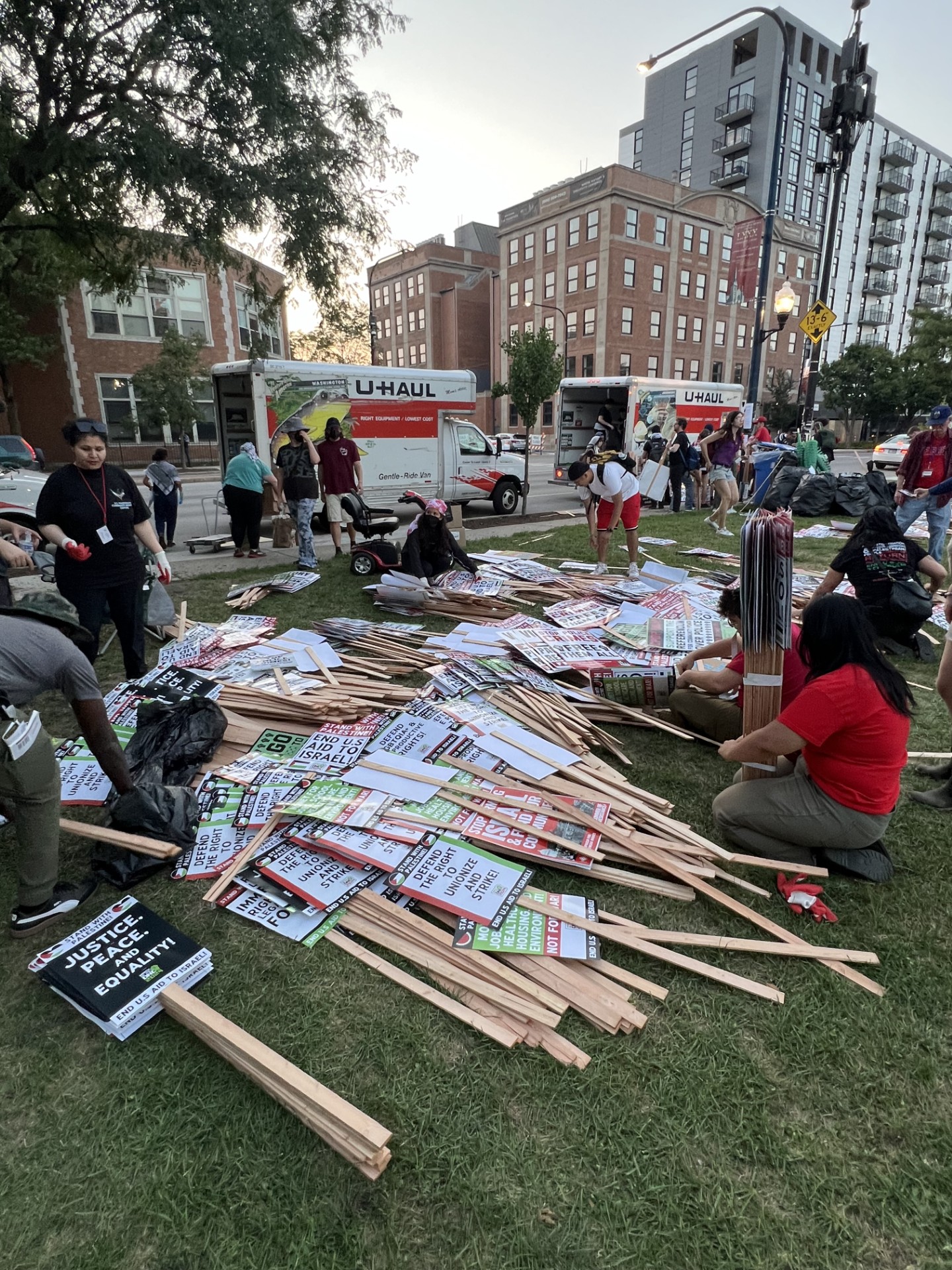 Business and Entertainment: TCR at the DNC - Common Reader